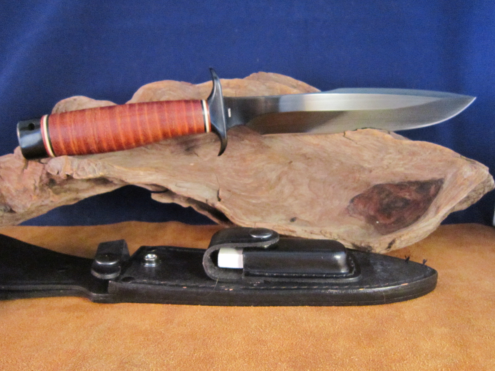 SOG Agency Knives AG-01 and AG-02 - Fitzwillies